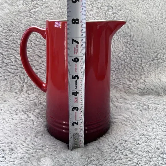 Le Creuset 1.5L Pitcher Cerise Red 1 5/8 Qt Second Choix Ombre ...